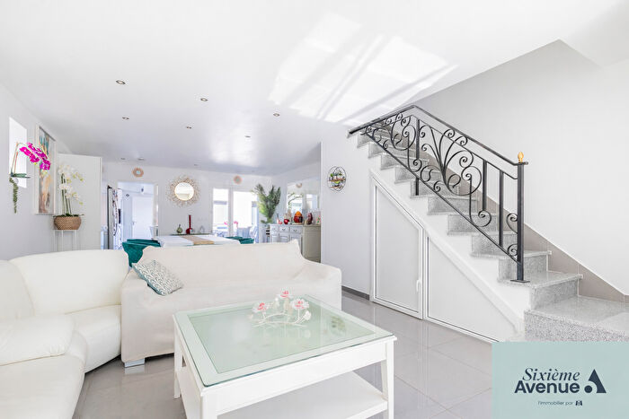 Maison 9 pièces à Savigny-sur-Orge, Plateau, à vendre
