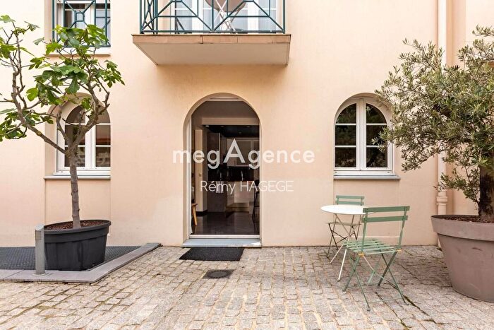 La Garenne-Colombes, Centre Nord, Gare, Mairie : Appartement 8 pièces à vendre
