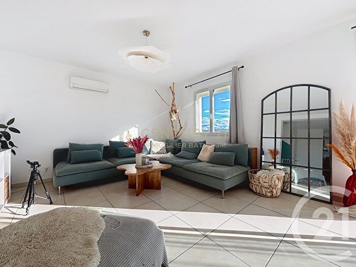 Maison à louer - Bourgoin-Jallieu, Montbernier, Côteaux - 4 pièces - 3 chambres