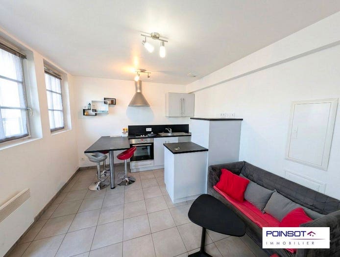 Centre Ville, Chemillé-en-Anjou - Appartement 1 pièce à louer