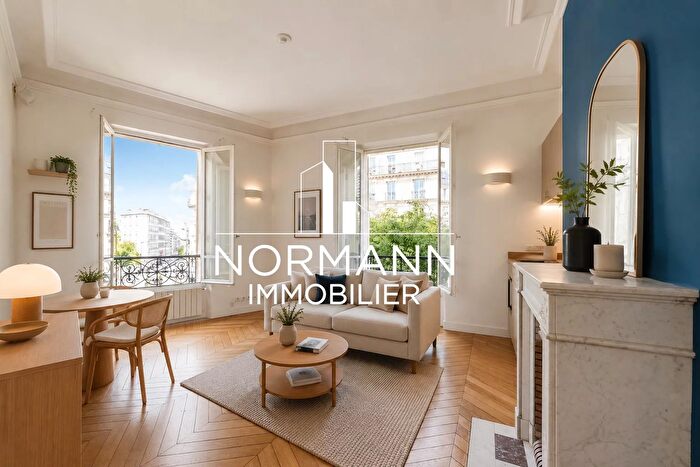 Appartement 4 pièces à vendre à Levallois-Perret, Front de Paris