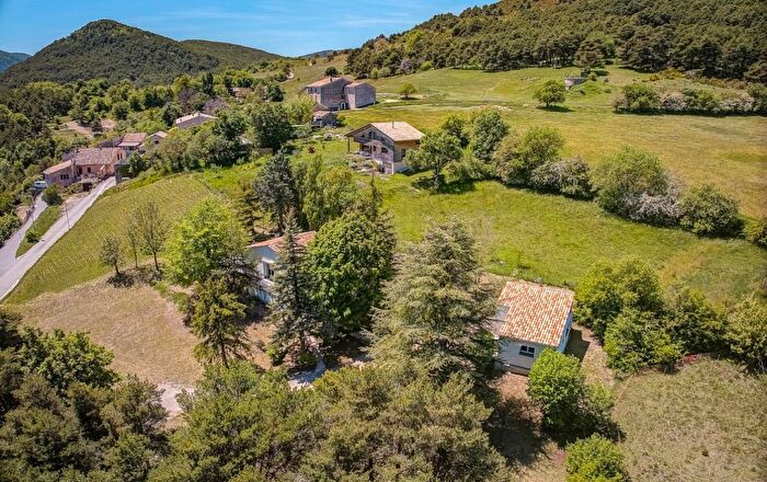 Maison 4 pièces à Châteauvieux, à vendre