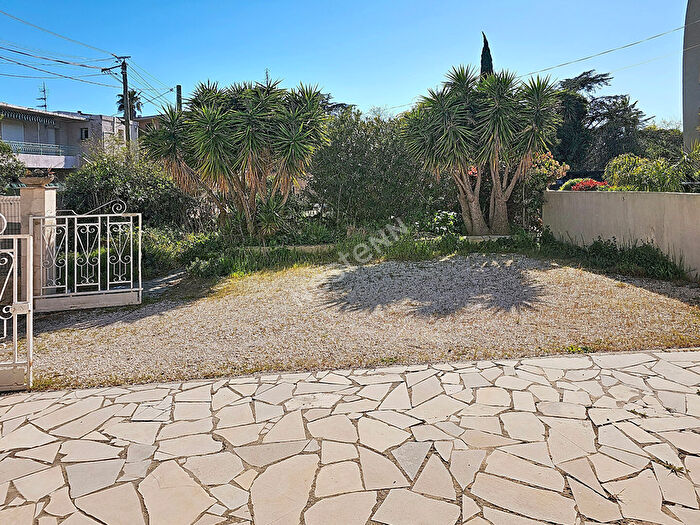 Appartement à vendre - Sanary-sur-Mer, Le Baou, Saint-Roch - 2 pièces - 1 chambre