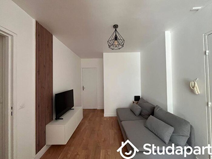 Appartement à louer - Aguado, Évry-Courcouronnes - 1 pièce - 3 chambres