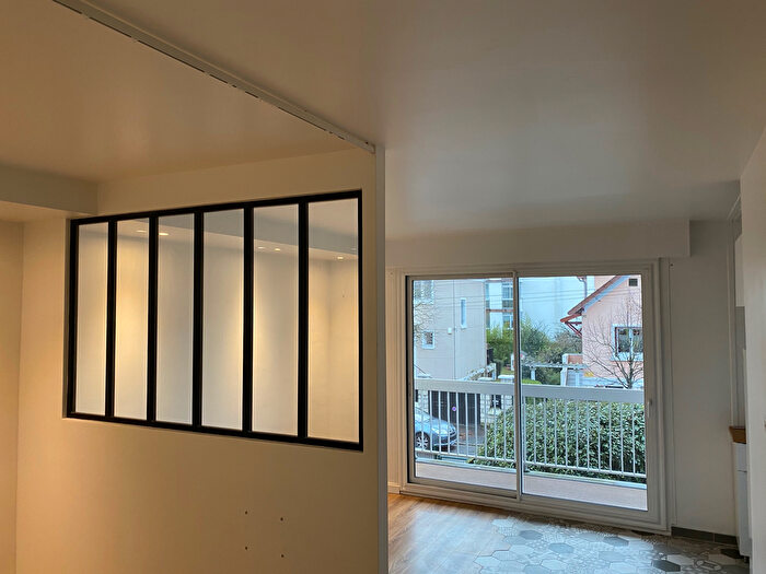 Appartement 1 pièce à louer à Saint-Maur-des-Fossés, Les Mûriers