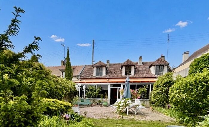 Coye-la-Forêt : Maison 5 pièces à vendre