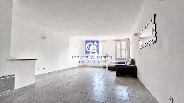 Appartement à vendre - Fréjus, Centre-ville - 3 pièces - 2 chambres