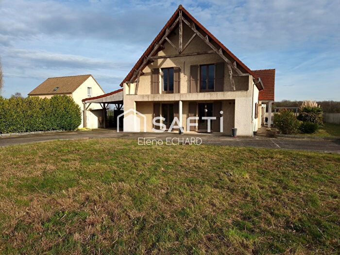 Maison 7 pièces à vendre à Magnanville