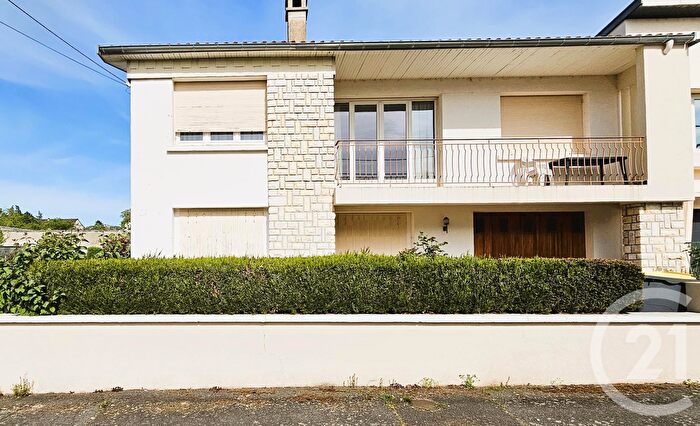 Maison 8 pièces à Montluçon, Rimard, Nerdre, à vendre