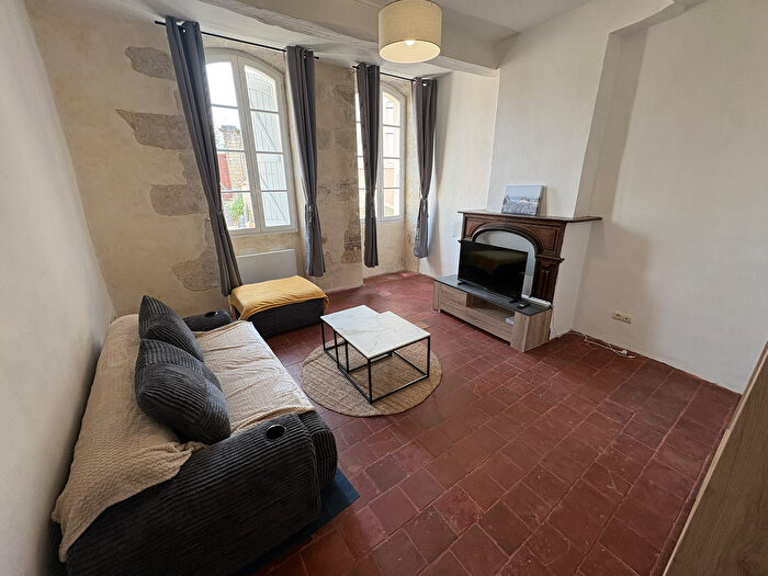 Auch, Centre-ville : Appartement 3 pièces à louer