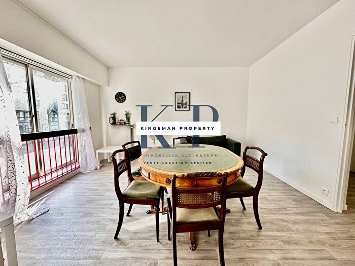 Appartement à louer - Léon-Blum Folie-Regnault, Paris ème arrondissement - 2 pièces - 1 chambre