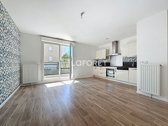 Appartement à vendre - Lieusaint - 3 pièces - 2 chambres