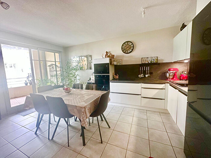 Appartement à vendre - Narbonne, Cité - 3 pièces - 2 chambres