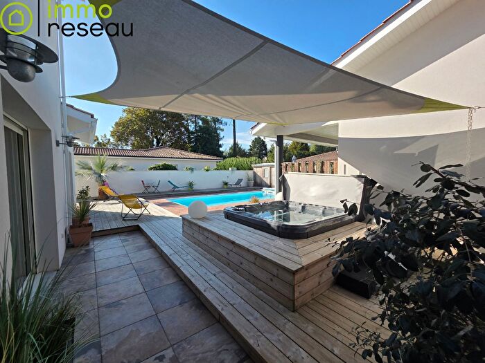 Gujan-Mestras : Maison 8 pièces à vendre