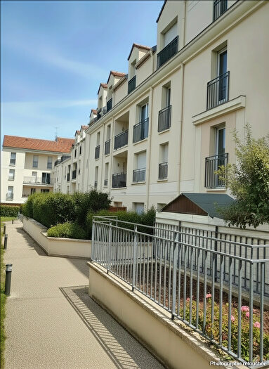 Appartement à vendre - Trappes, Centre-ville, Jaurès, Gare - 1 pièce