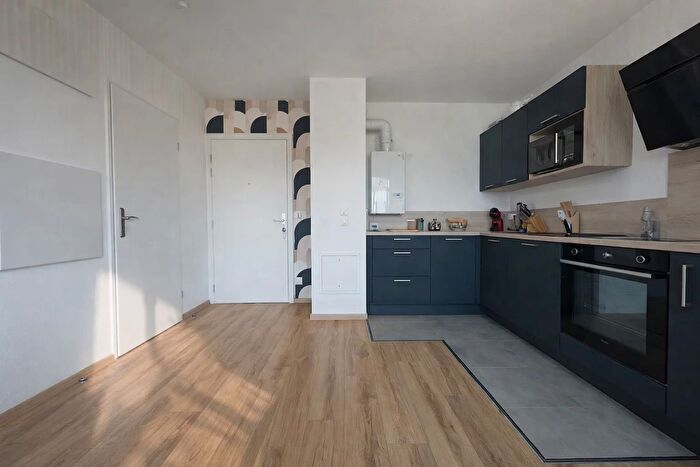 Appartement à vendre - Gretz-Armainvilliers - 2 pièces - 1 chambre