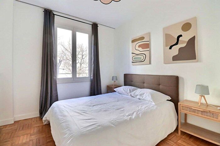 Appartement à louer - Corentin Celton, Issy-les-Moulineaux - 2 pièces - 2 chambres