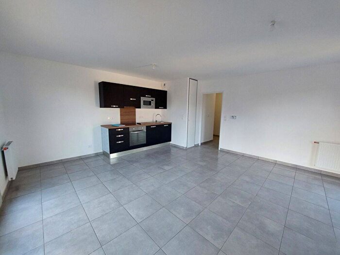 Appartement 3 pièces à louer - Ouilly les Rousses-Chervinges, Gleizé