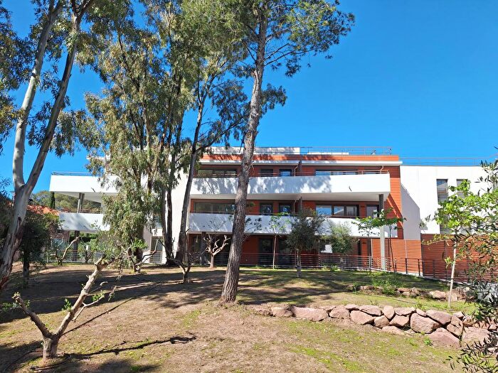 Appartement à louer - Saint-Raphaël, Boulouris - 3 pièces - 2 chambres