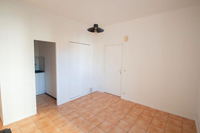 Appartement à louer - Pau, Centre-ville - 1 pièce