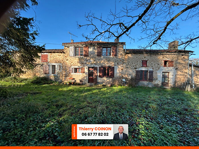 Maison à vendre - Vasles - 5 pièces - 3 chambres