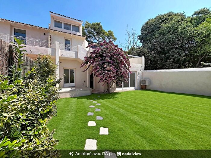 Maison 5 pièces à Marseille 8ème, Bonneveine, à vendre