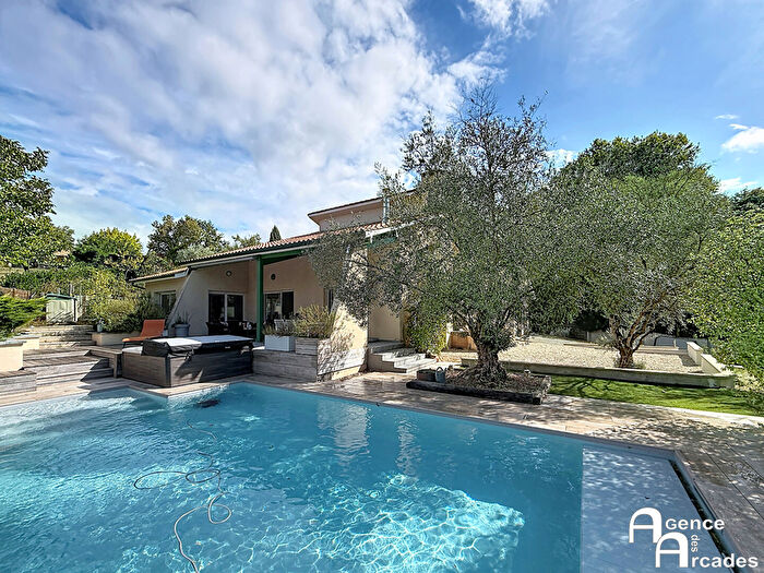 Maison 7 pièces à vendre à Saint-Loubès