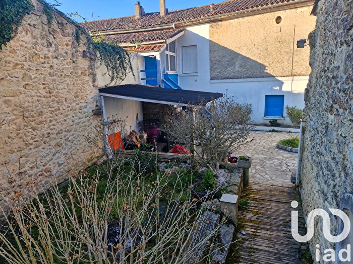 Maison à vendre - Saint-Jean-de-Blaignac - 7 pièces - 4 chambres