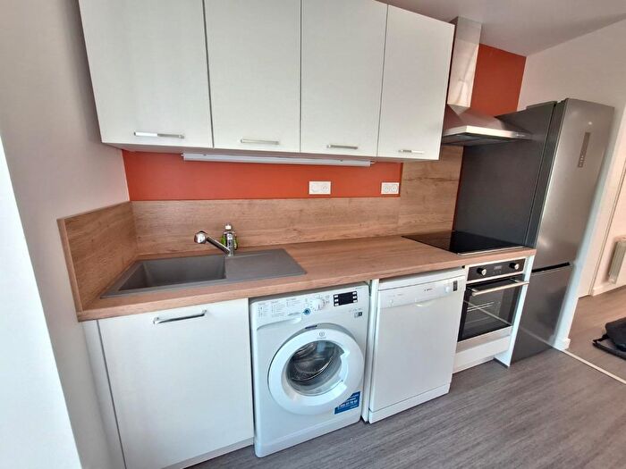 Clermont-Ferrand, Jaude, Fontgiève Saint-Alyre - Appartement 2 pièces à louer