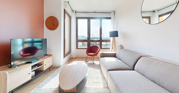 Appartement à louer - République-Gare-Porte de Paris, Saint-Denis - 6 pièces - 5 chambres