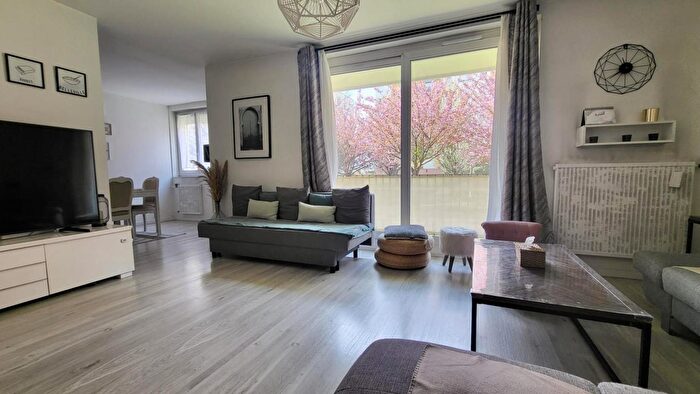 Appartement 5 pièces à Rosny-sous-Bois, Le Bois-Perrier, à vendre