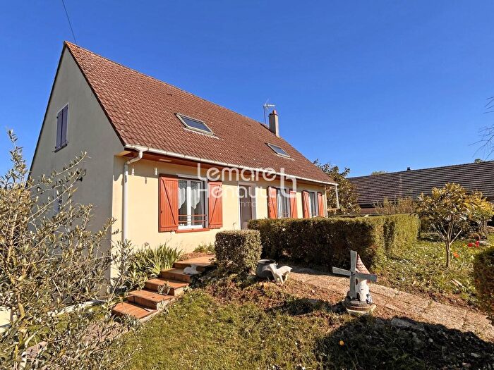 Maison 9 pièces à Saint-Germain-sur-Avre, à vendre
