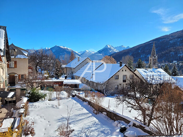 Maison à vendre - Saint-Chaffrey - 7 pièces