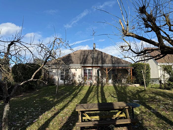 Maison à vendre - Saint-Georges-sur-Baulche - 5 pièces - 4 chambres