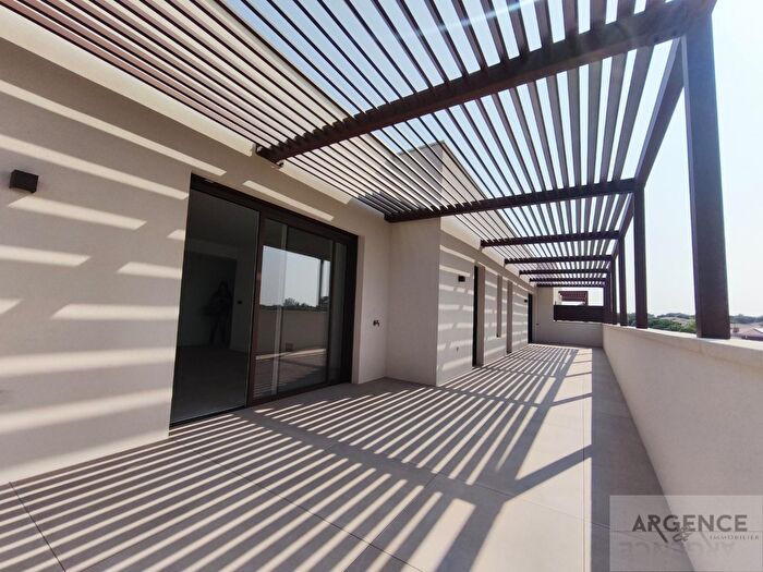 Appartement à vendre - Castries - 4 pièces - 3 chambres