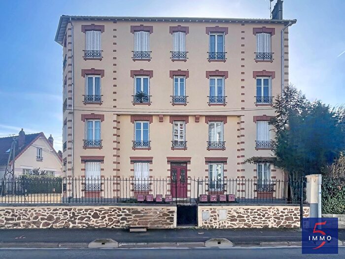 Neuilly-sur-Marne, Bourg ancien, Pré Fleuri, Rives de Neuilly : Appartement 3 pièces à vendre