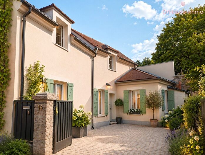 Nesles-la-Vallée - Maison 8 pièces à vendre