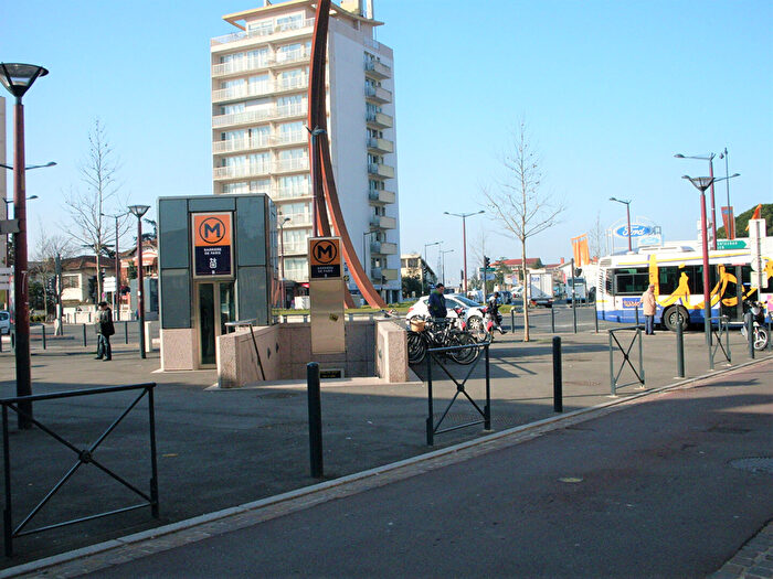 Maisons à vendre et appartements à louer - 1