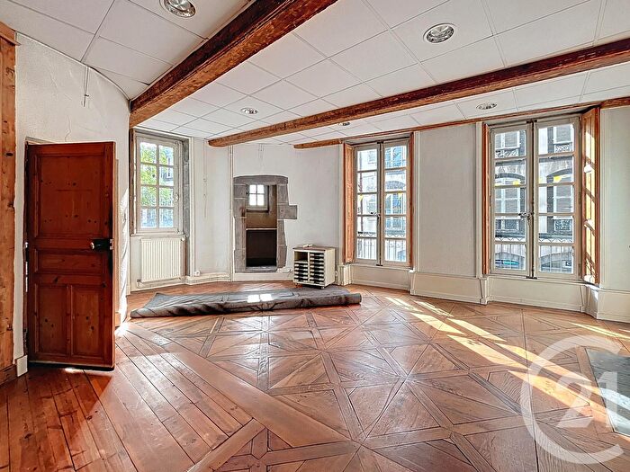 Maison à vendre - Riom, Centre-ville - 8 pièces - 3 chambres