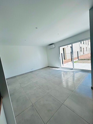 Appartement 4 pièces à louer à Pont-Évêque