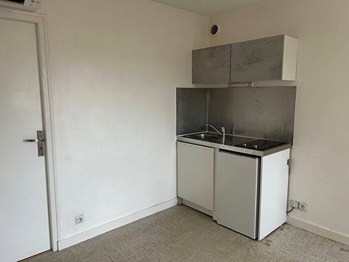 Appartement à louer - Monplaisir, Angers - 2 pièces - 1 chambre