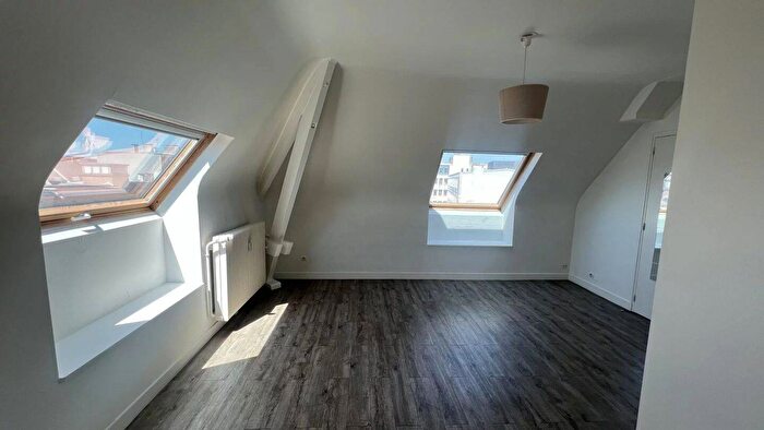 Appartement à louer - Carmes Sud, Orléans - 1 pièce