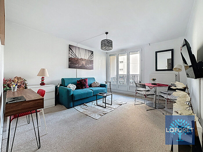 Appartement à vendre - Chilly-Mazarin, Nord - 2 pièces - 1 chambre