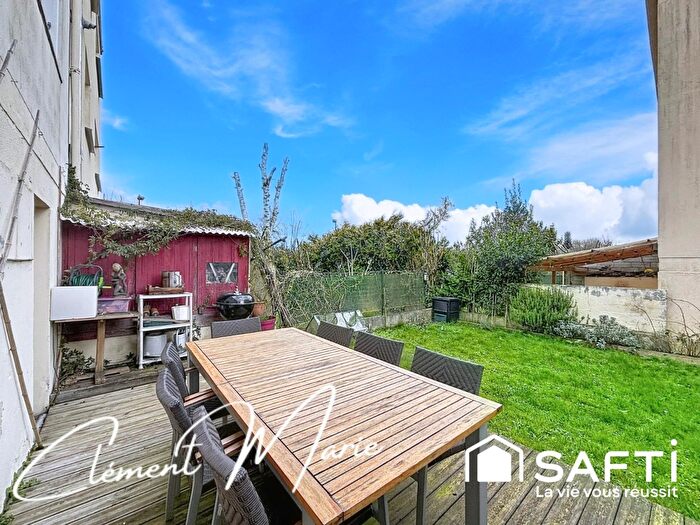 Maison à vendre - La Queue-en-Brie - 6 pièces - 4 chambres