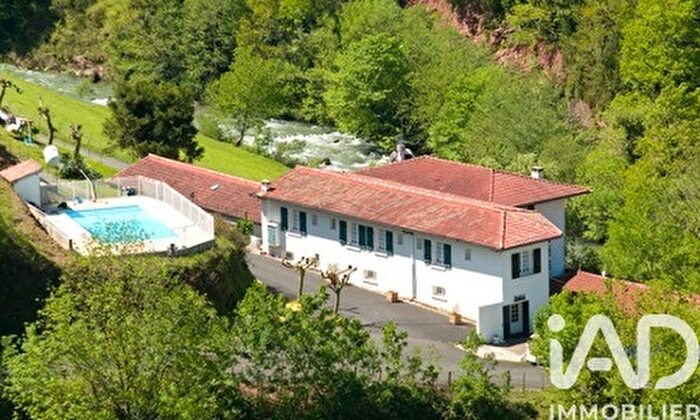 Maison à vendre - Estérençuby - 15 pièces - 11 chambres