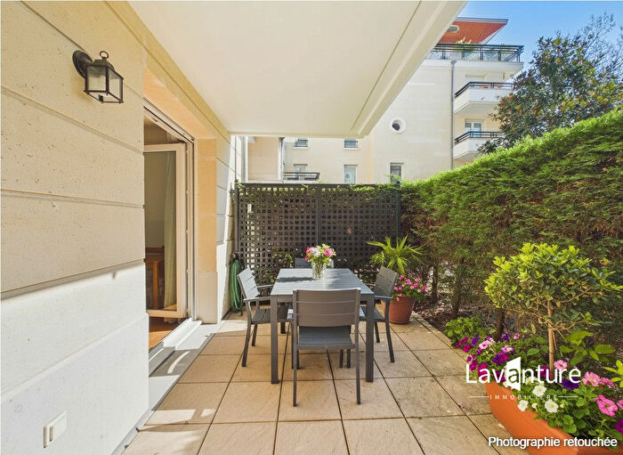 Appartement à vendre - Châtenay-Malabry, Petit Chatenay, Voltaire, Croix Blanche - 2 pièces - 1 chambre