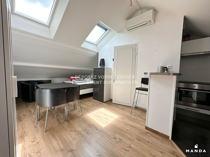 Appartement 1 pièce à louer - Fontainebleau, Constance, Fleury