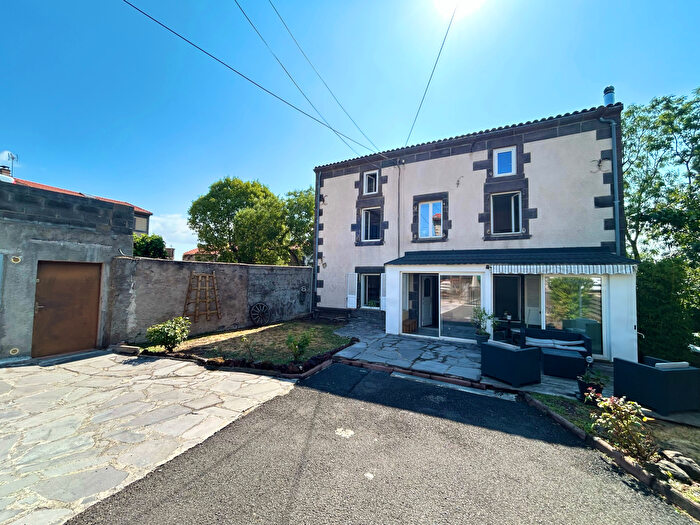 Maison 4 pièces à Châteaugay, à vendre