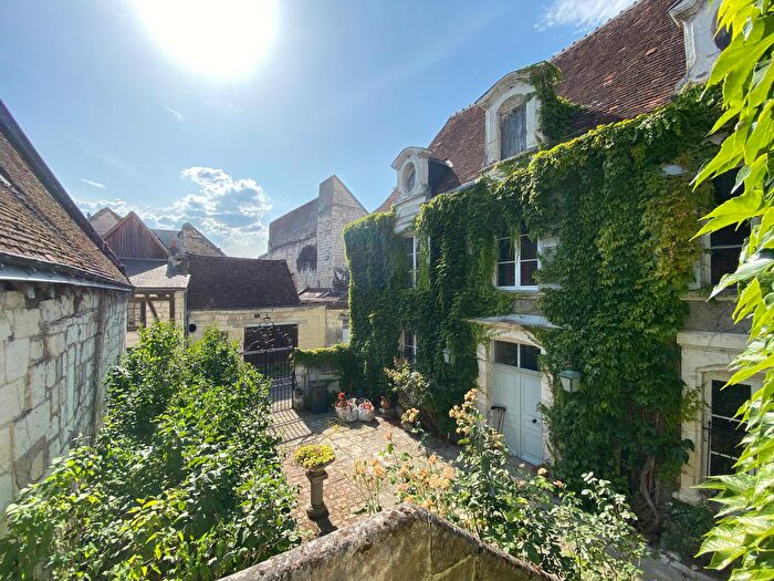 Maison à vendre - Loches - 9 pièces - 6 chambres