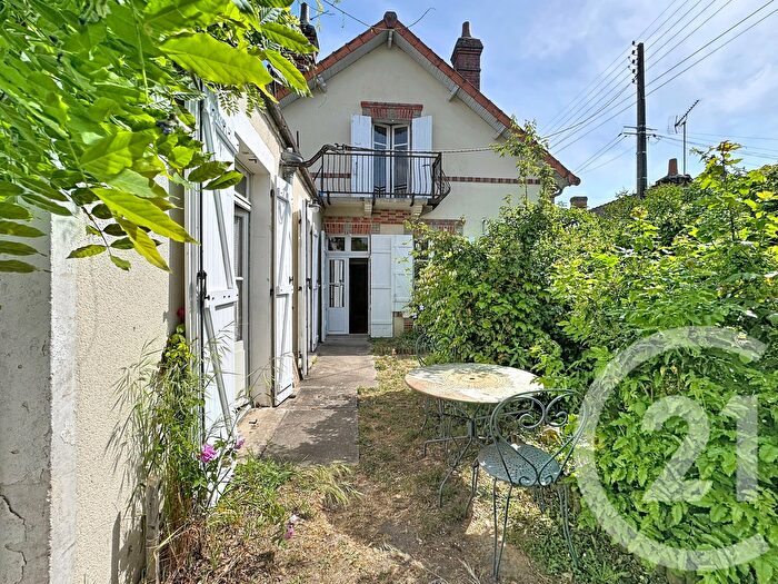 Maison 8 pièces à Romorantin-Lanthenay, Les Aubiers, La Genetière, à vendre